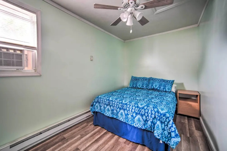 Geneva-on-the-lake Cottage W/ Patio: Walk To Shore - Geneva-on-the-Lake, OH