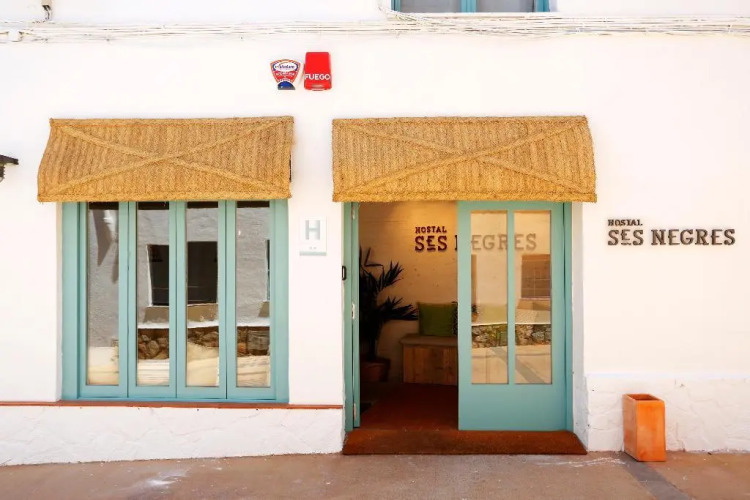 Hostal Ses Negres - Costa Brava