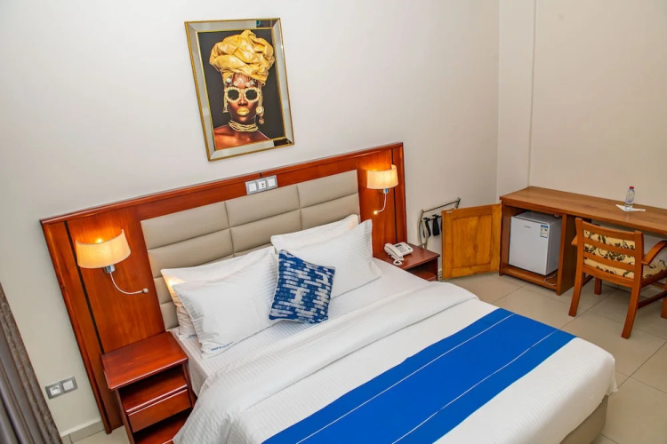 Geneva Hôtel - Douala