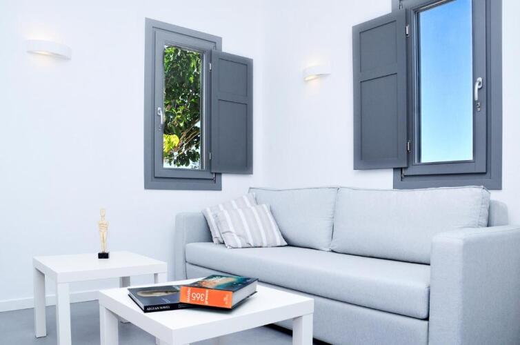 Ionathan Koufonisia Suites - Naxos