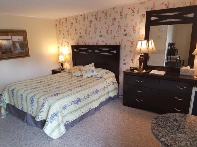 Oakes Oramel Inn - Belmont, NY