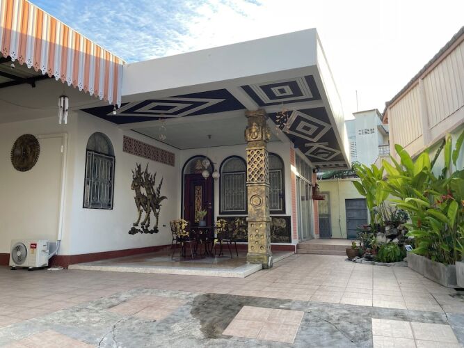 Lotus House Phuket - Phuket district, Thailand