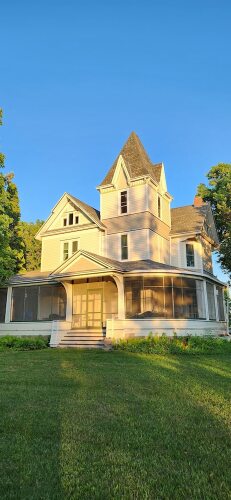 Oaklawn Inn Llc - Wisconsin