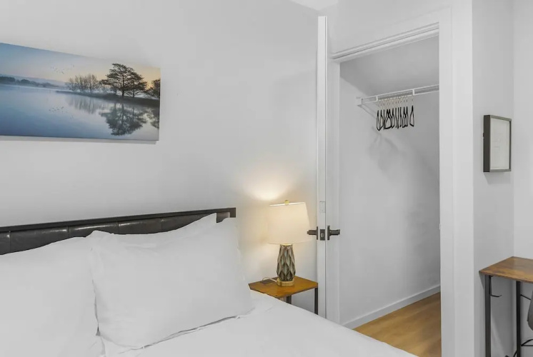 The Cloudbreak Townhome - Seattle, WA