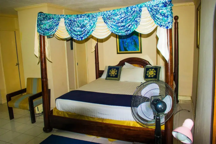 Beach Sands Studio 210e - Turtle Tower - Ocho Rios