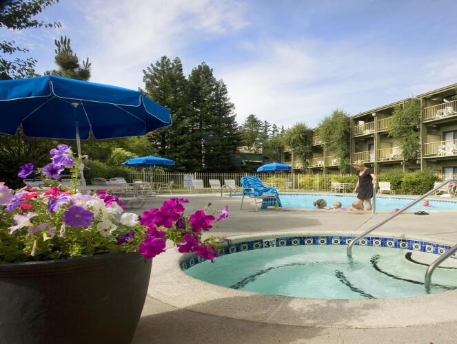 Best Western Plus Humboldt House Inn - Humboldt County, CA