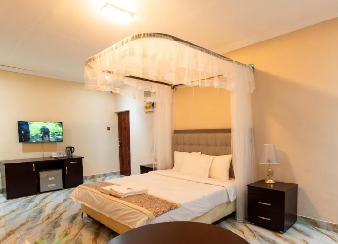 Lavish Suites - Blantyre