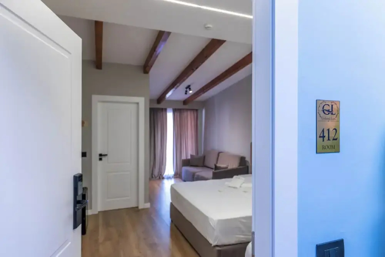 Golemi Lux Hotel - Golem
