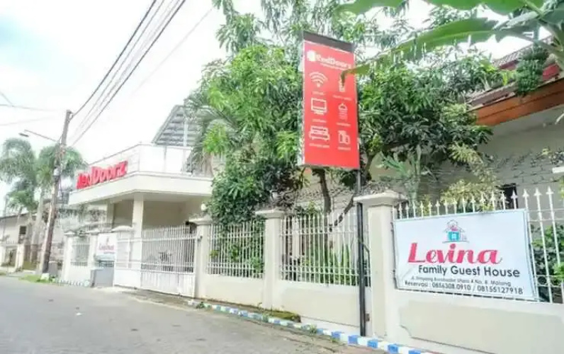 Reddoorz @ Simpang Borobudur - Malang