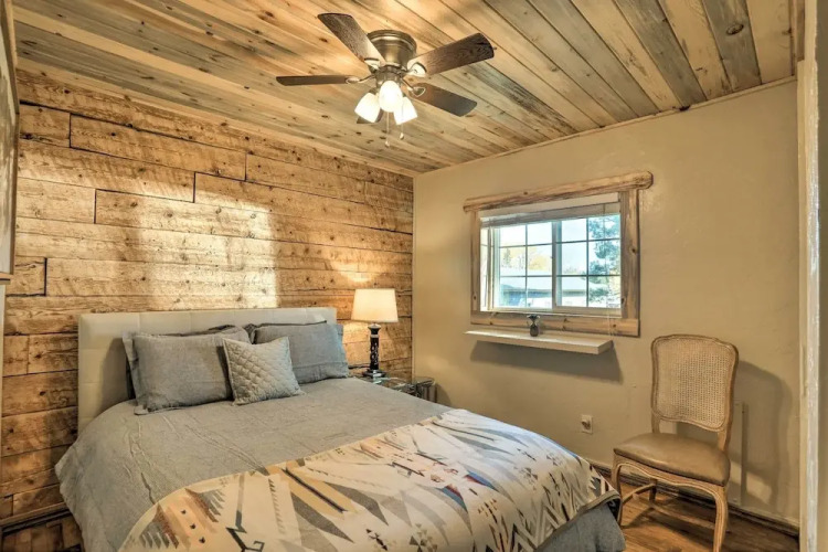 Tasteful Log Cabin Retreat On Lake Pagosa! - Pagosa Springs, CO