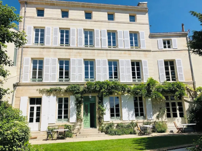 L'hôtel Particulier Du 12 - Niort