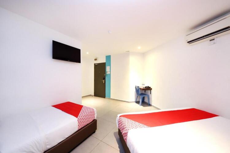 Super Oyo 246 Link Inn - Gelang Patah