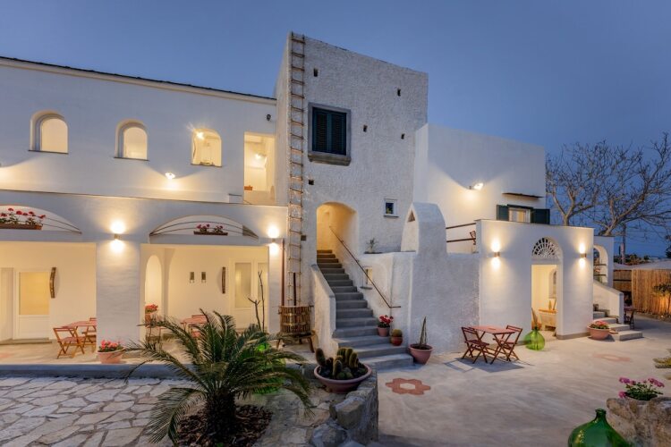Calacala Rooms & Farm Experience - Procida