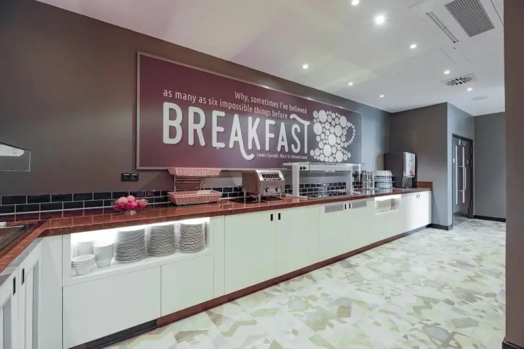 Premier Inn Karlsruhe City Am Wasserturm - Karlsruhe