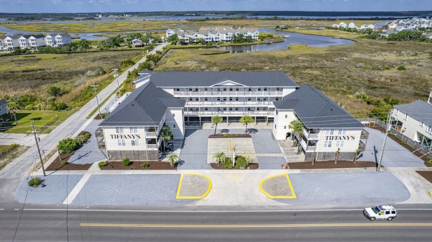 Tiffany's Motel & Condos - North Topsail Beach, NC