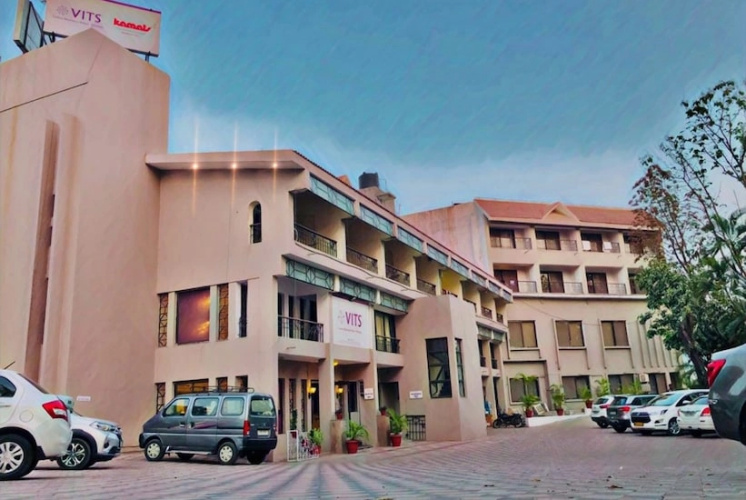 Vits Kamats Resort, Silvassa - 실바사