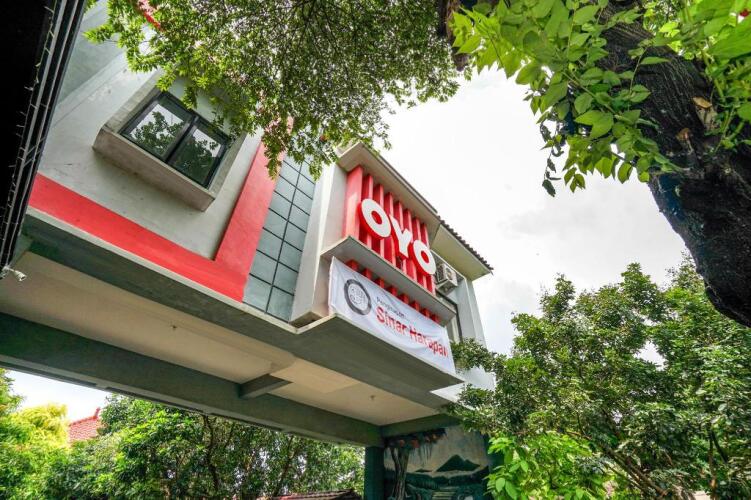 Oyo 587 Penginapan Sinar Harapan - Probolinggo