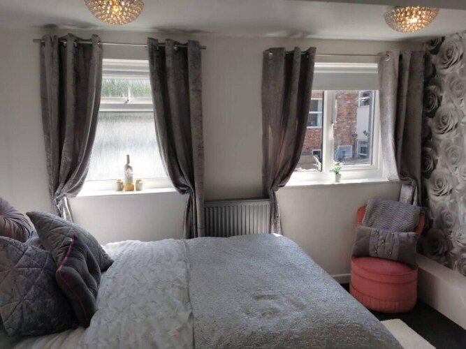 Stunning 2-bed House In Macclesfield Cheshire - Macclesfield