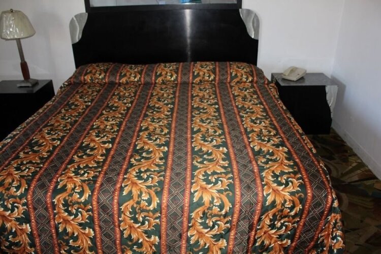 Saratoga Motel Inn - Orland Park, IL