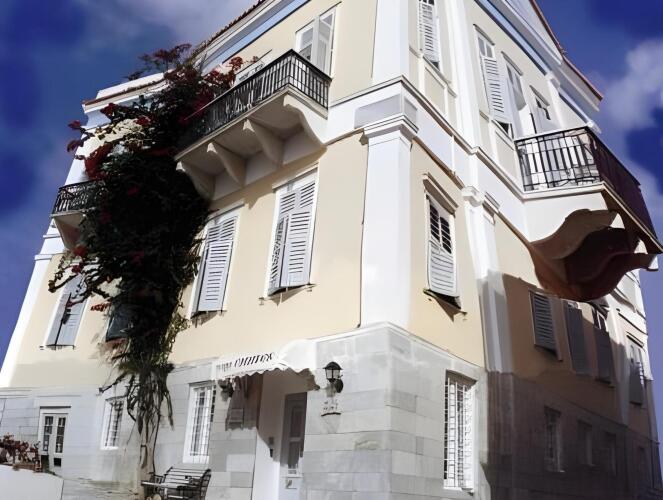 Hotel Omiros - Эрмуполис