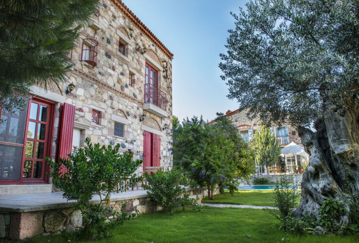 Alacati Zeytin Konak Hotel - アラサトゥ