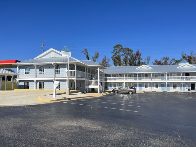 Key West Inn - Millbrook - Millbrook