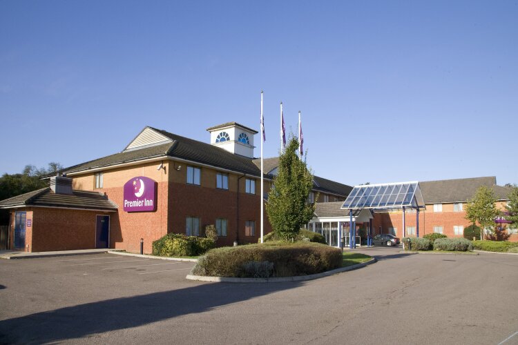 Premier Inn Luton South [M1, J9] - Harpenden