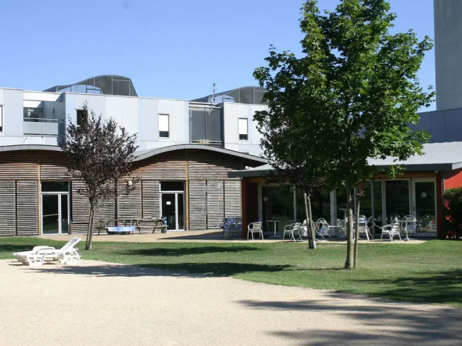 Auberge De Jeunesse Hi Grenoble - Grenoble