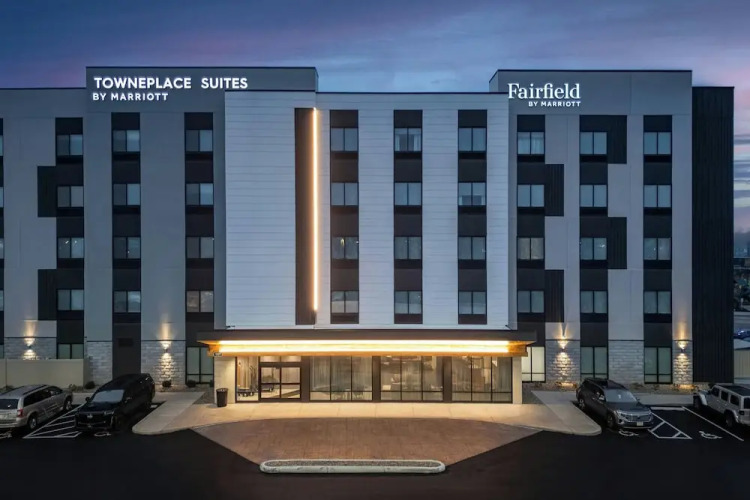 Fairfield By Marriott Inn & Suites Cincinnati Oakley - Cincinnati, OH
