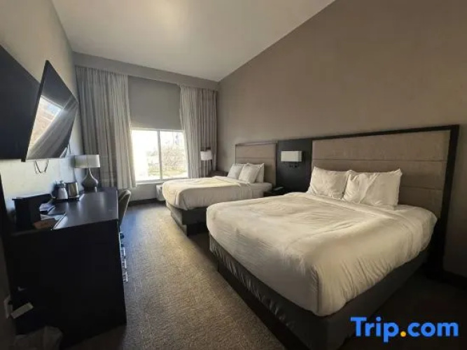 Fairbridge Inn And Suites Will Rogers Airport | Restaurant & Bar - Oklahoma City, OK