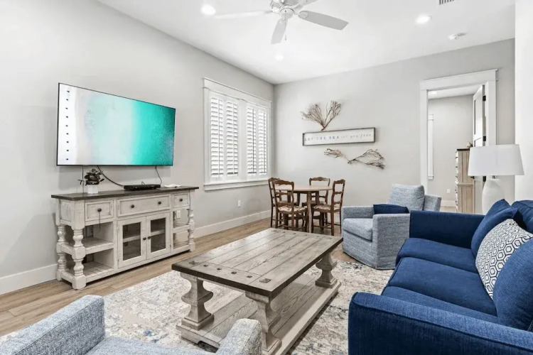 Cabana Blue By Avantstay Walk To Beach, Golf Cart+bikes Included Pool Access - Florida