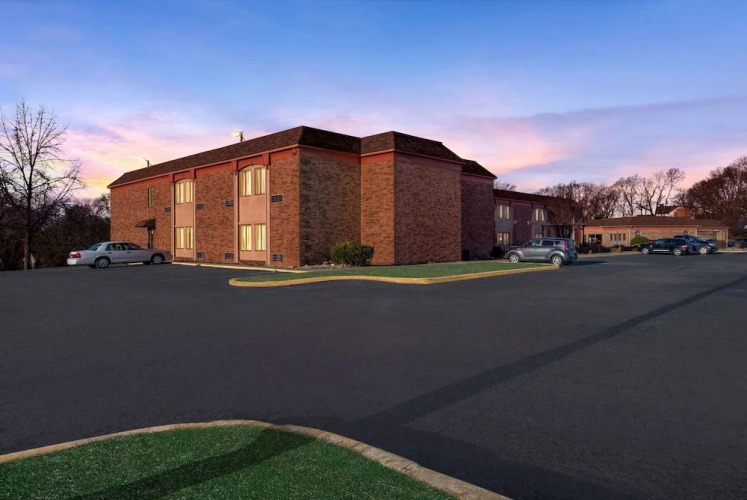 Qualiy Inn & Suites Kansas City Airpor North - Platte City, MO