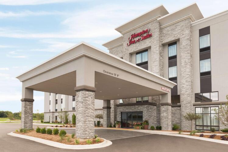 Hampton Inn & Suites Kenosha - Kenosha, WI