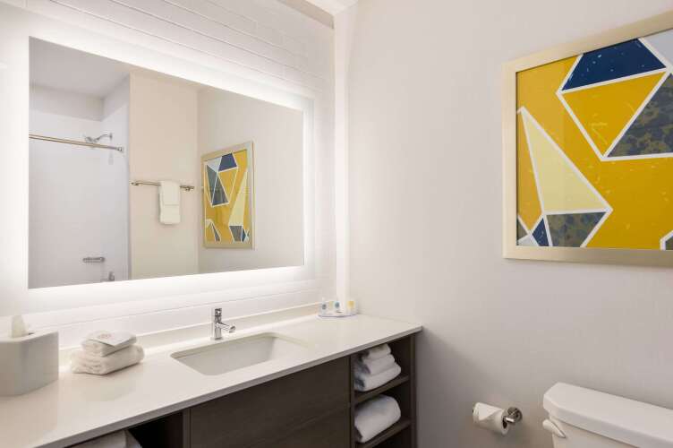 Comfort Inn & Suites - 게일르