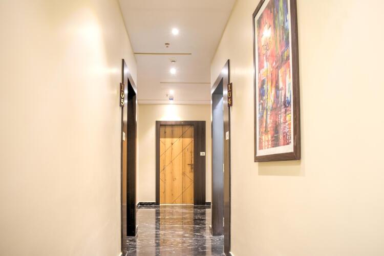 Townhouse 77521 Royal Crown - Puri