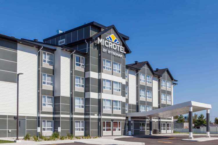Microtel By Wyndham Casselman - Casselman