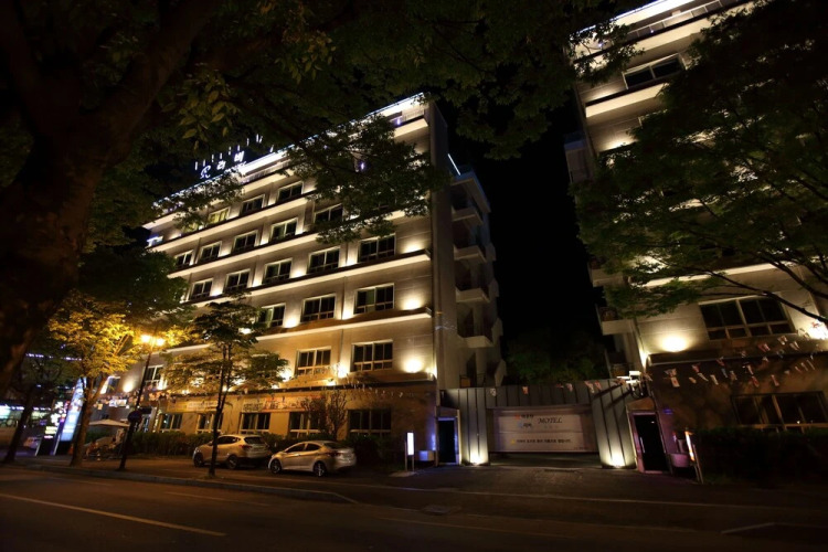 Namwon River Hotel - Jeollabuk-do