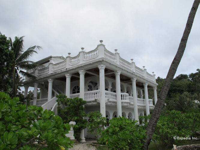 Blue Crystal Beach Resort - Puerto Galera
