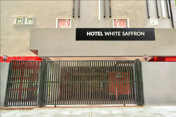 Hotel White Saffron - Delhi