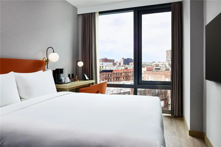 The George Manhattan, Tapestry Collection By Hilton+++ - Queens, NY