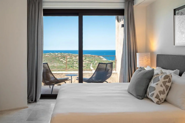 La Tiara Di Cervo - Sardinia Island