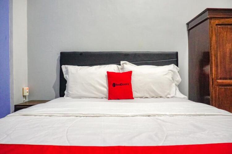 Reddoorz Near Penimbangan Beach Singaraja - Singaraja