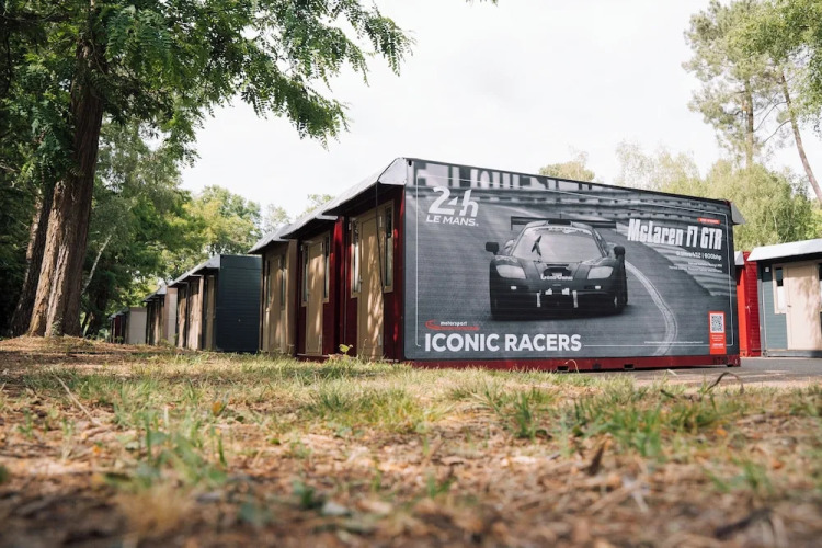 Gold Popup Village - Le Mans