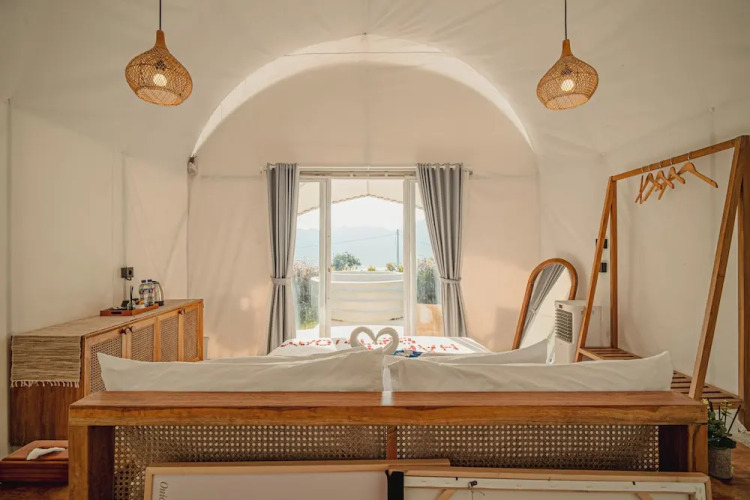 Onion Hill Glamping - Kintamani