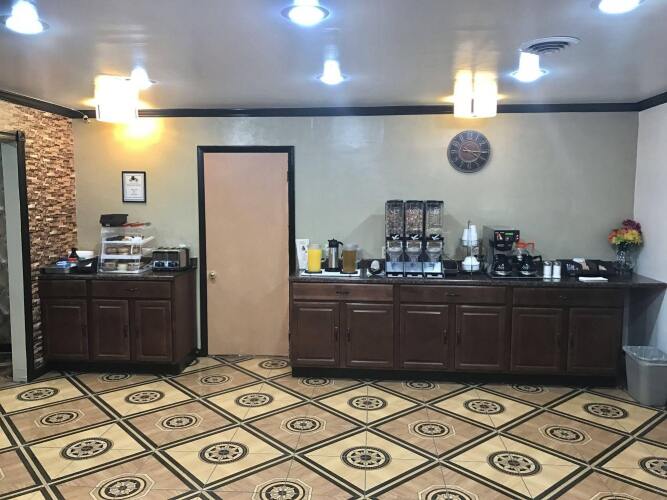 Boston Inn - Hampstead, MD