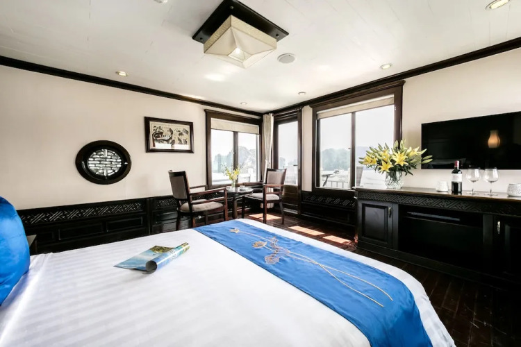 Gray Line Private Luxury Cruise - Quảng Yên