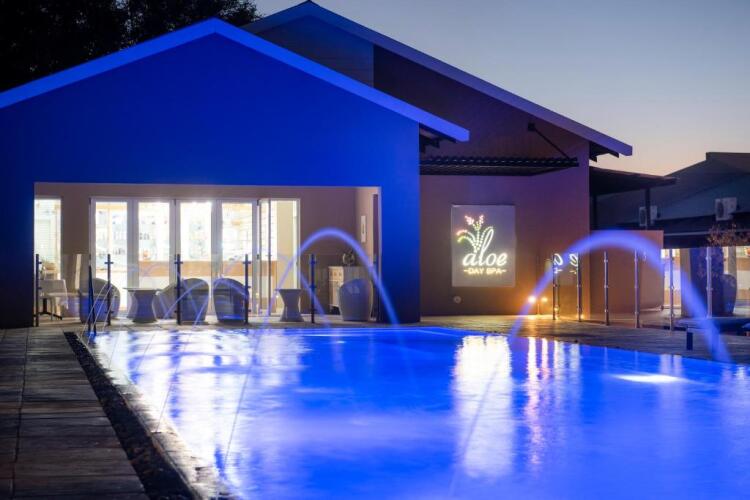 Palm Park Hotel - Lephalale