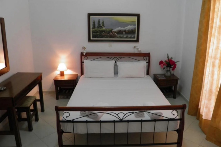 Delphi Hotel - Скопелос