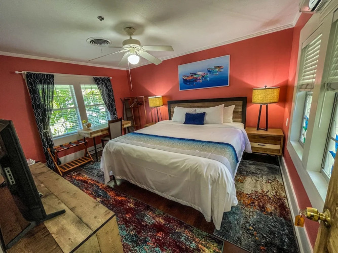 Viinoy House - St. Petersburg, FL