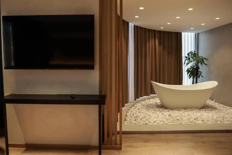 Baz'hur Boutique Hotel - Kukës